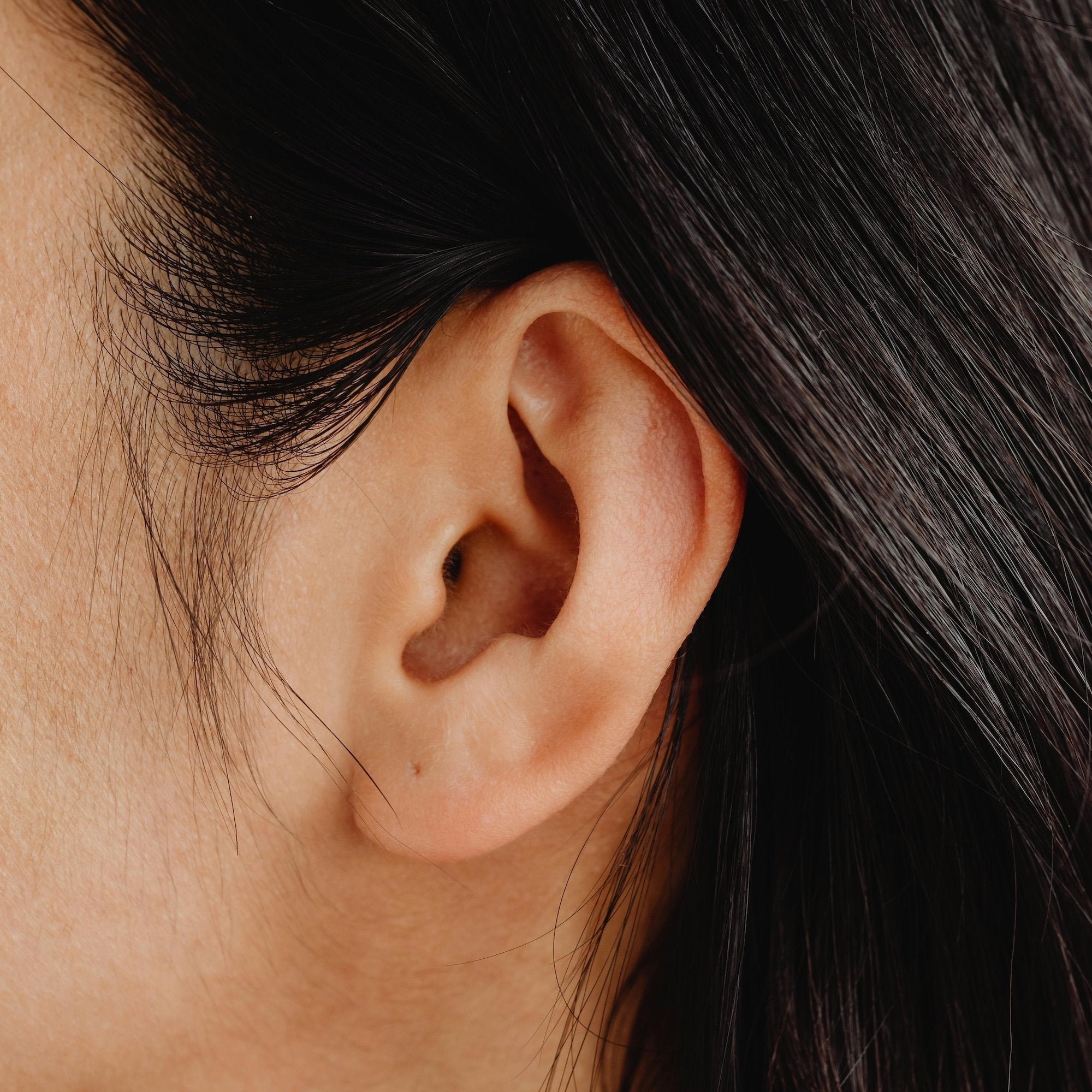 Exploring Different Types of Earlobe Repair and What to Expect – Derm.ca